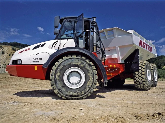 Heavy Duty Trucks - International Truck Distributors